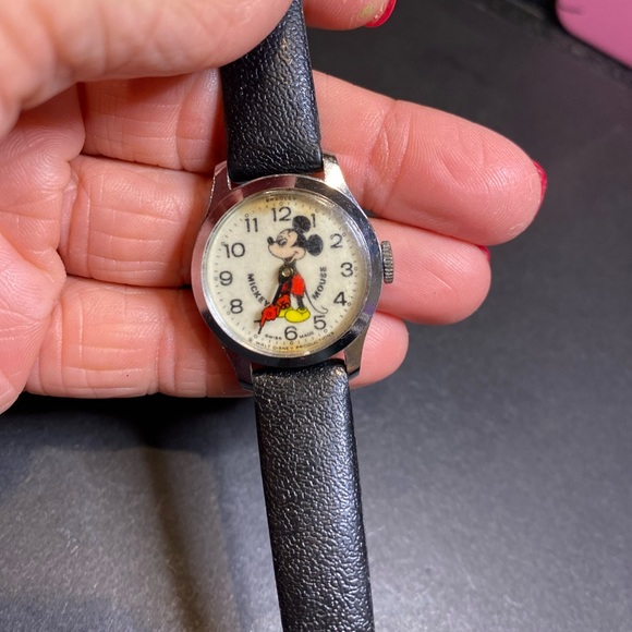 Disney | Accessories | Disney Mickey Mouse Vintage Watch With Black ...